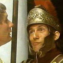 senators logo no eyebrows