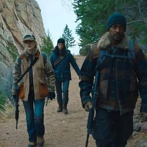 Elevation - Film 2024 - FILMSTARTS.de