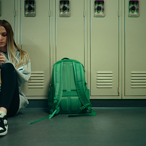 Unbekannte Nummer: Der Highschool Catfish - Dokumentarfilm 2025 - FILMSTARTS.de