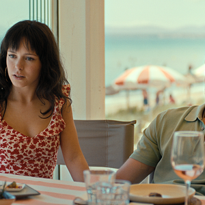 Fall For Me - Film 2025 - FILMSTARTS.de