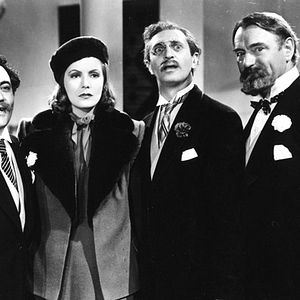 Ninotschka - Film 1939 - FILMSTARTS.de