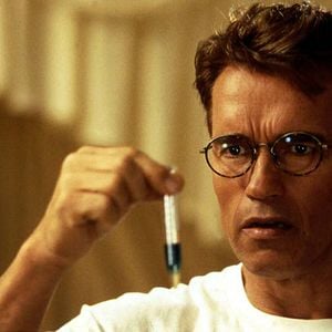 Junior - Film 1994 - FILMSTARTS.de