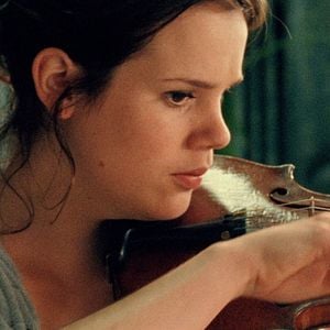 Bilder zu Anna Raadsveld - FILMSTARTS.de