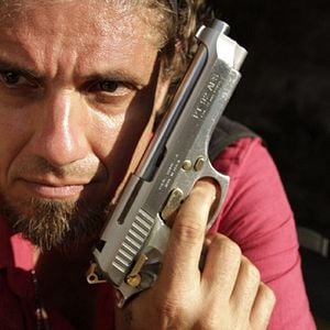 Falcon Rising - Film 2014 - FILMSTARTS.de