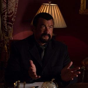 Mercenary: Absolution - Film 2015 - FILMSTARTS.de