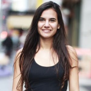 Adriana Alvarez - FILMSTARTS.de