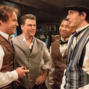 Billy Zane - FILMSTARTS.de