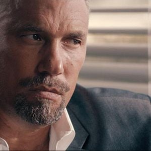 Burning Shadow - Film 2017 - FILMSTARTS.de