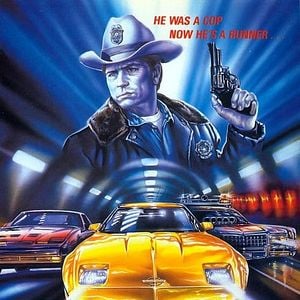 Banzai Runner - Ein Bulle räumt die Szene auf - Film 1987 - FILMSTARTS.de