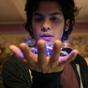 Xolo Maridueña - FILMSTARTS.de