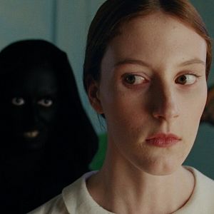 The Red Book Ritual - Film 2022 - FILMSTARTS.de