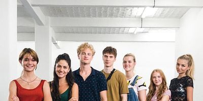 Wir sind jetzt Staffel 1 - FILMSTARTS.de