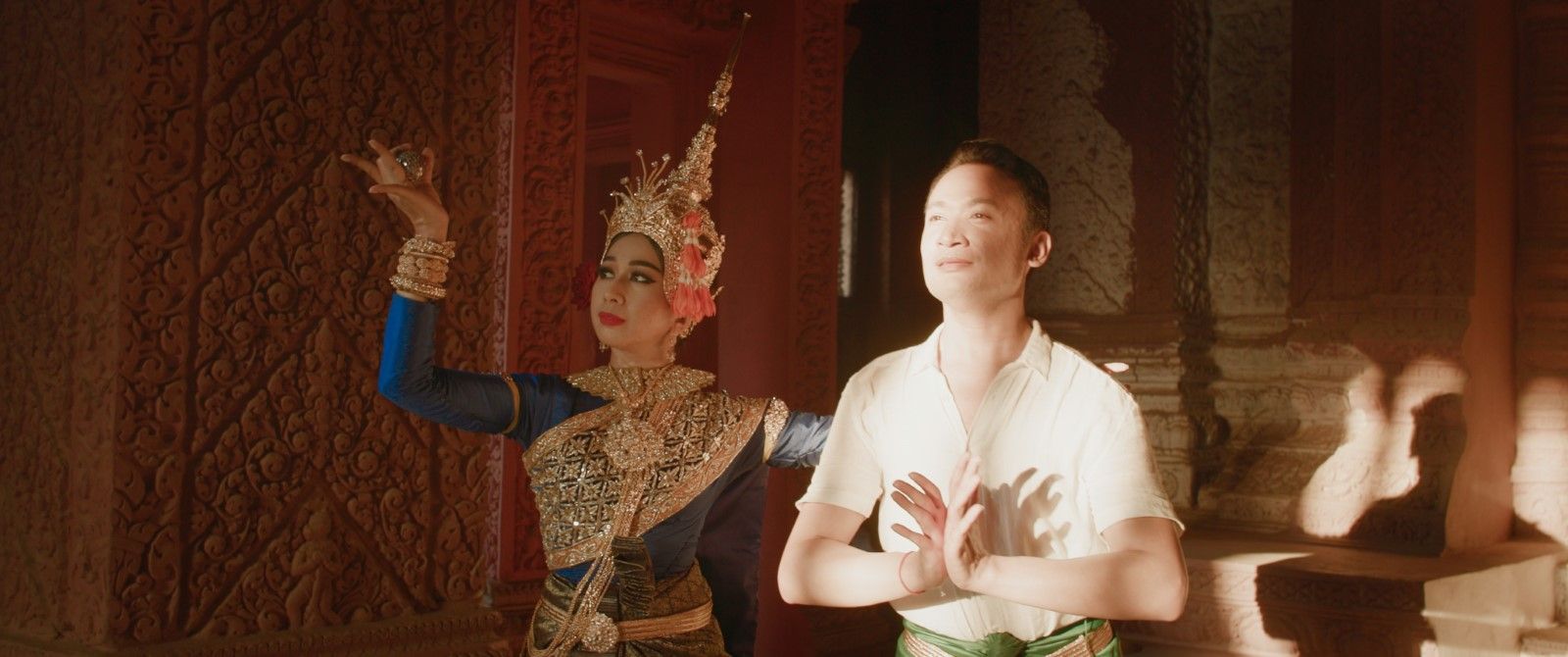 Foto zum Film Pol Pot Dancing - Bild 3 auf 4 - FILMSTARTS.de