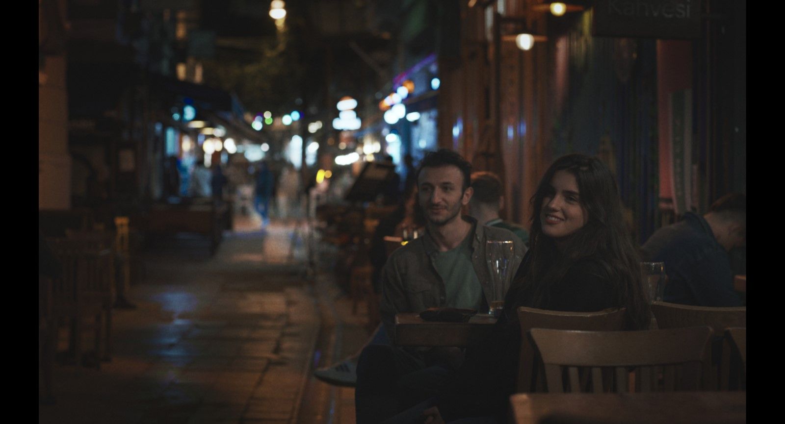 Foto zum Film Ellbogen - Bild 7 auf 12 - FILMSTARTS.de