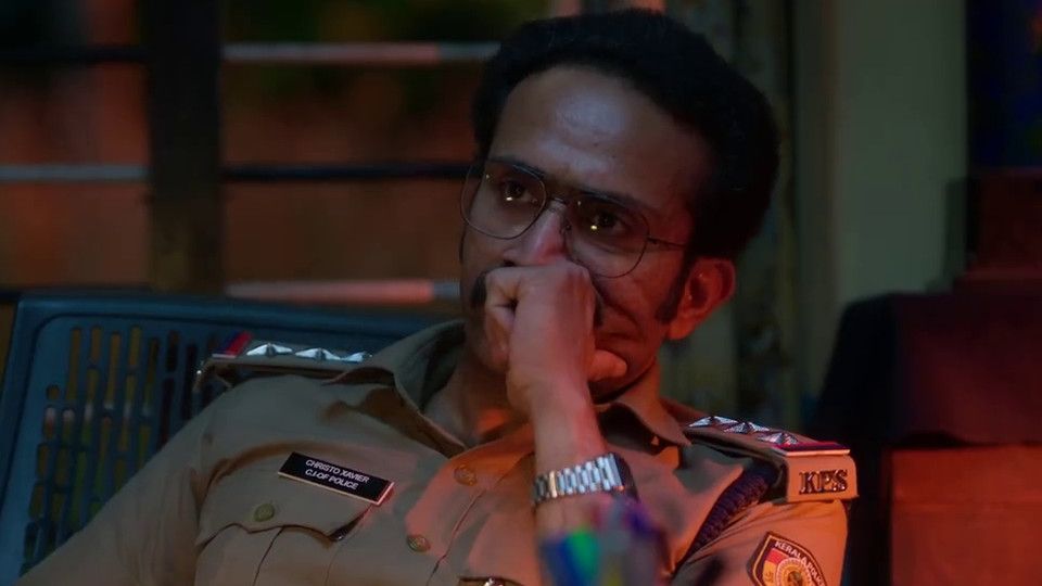 Soothravakyam Trailer - Soothravakyam Trailer OV - FILMSTARTS.de