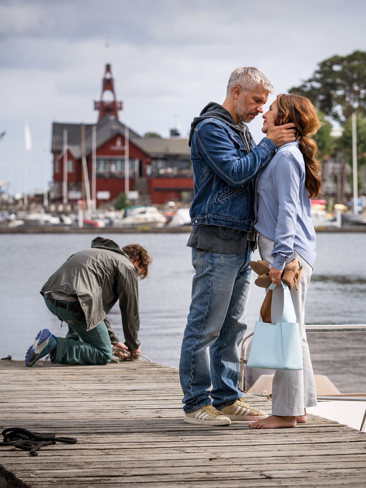 Mord im Mittsommer: Nikki & Evelina - Film 2025 - FILMSTARTS.de