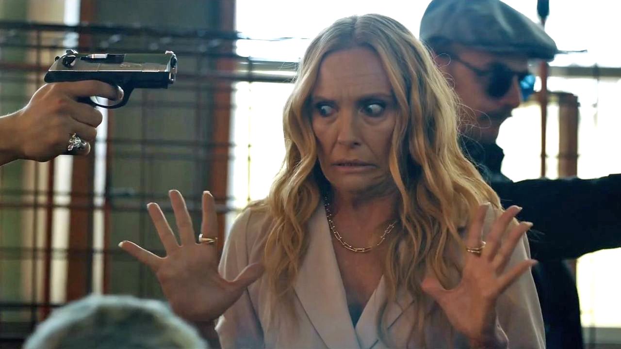 Deutscher Trailer zur turbulenten Crime-Comedy "Mafia Mamma": "Knives ...