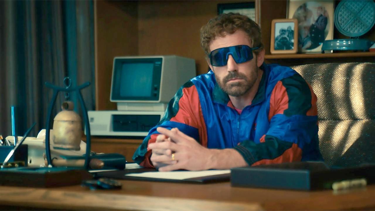 Statt "Batman": Im deutschen Trailer zu "Air" jagen Ben Affleck & Matt ...