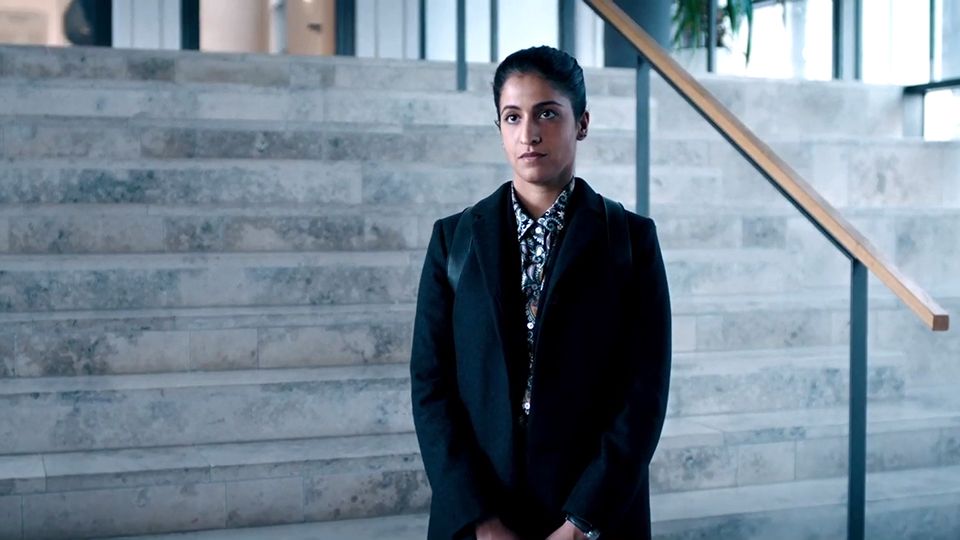 Klandestin Trailer - Klandestin Trailer DF - FILMSTARTS.de