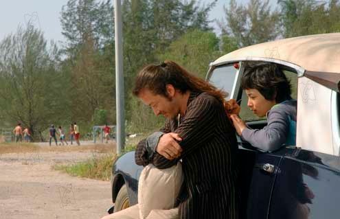 Foto zum Film Invisible Waves - Bild 3 auf 17 - FILMSTARTS.de