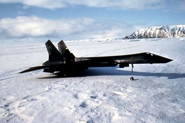 Foto zum Film Firefox - Bild 7 auf 9 - FILMSTARTS.de