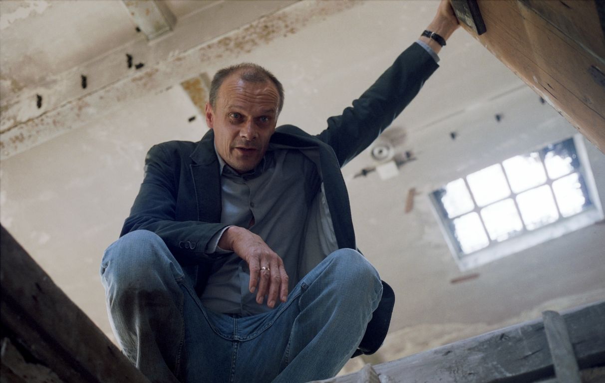 Bild zu Edgar Selge - Bild Edgar Selge - Foto 40 von 48 - FILMSTARTS.de