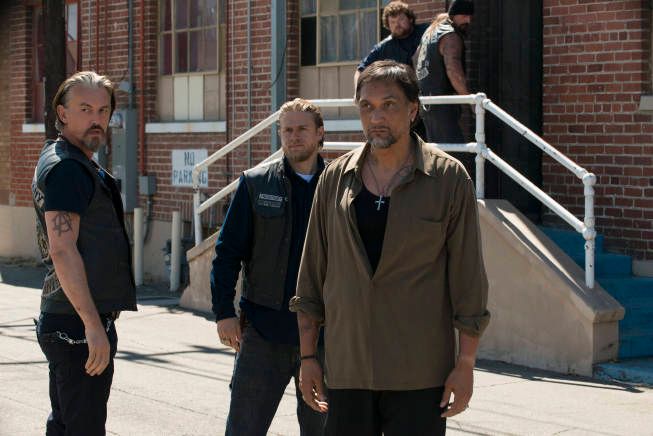 Sons Of Anarchy: Sons Of Anarchy : Bild Tommy Flanagan, Charlie Hunnam, Jimmy Smits - 171 von ...