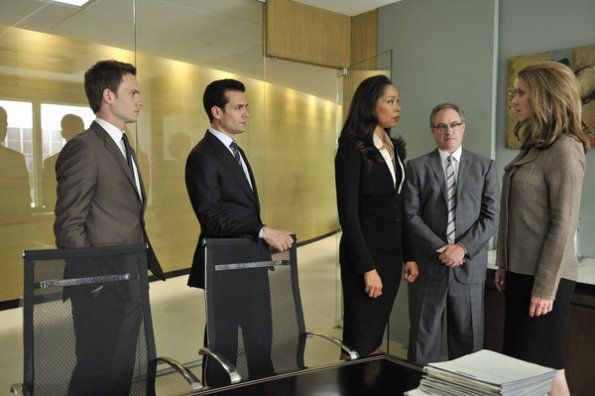 Suits: Suits : Bild Gina Torres, Andrea Parker, Patrick J. Adams, John ...