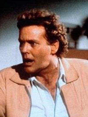 Wings Hauser - FILMSTARTS.de