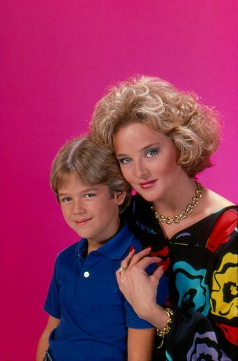 Bild zu Brandon Call - Bild Brandon Call, Robin Mattson - Foto 1 von 12 ...