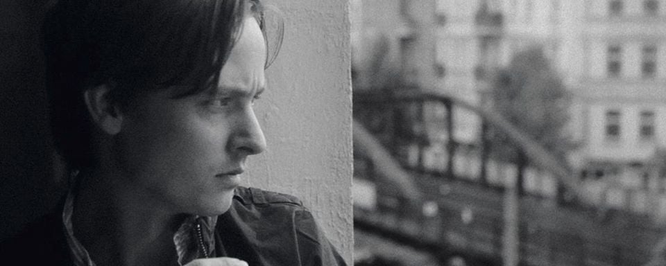 Jan-Ole Gerster inszeniert Christian Krachts Roman "Imperium" mit Tom ...