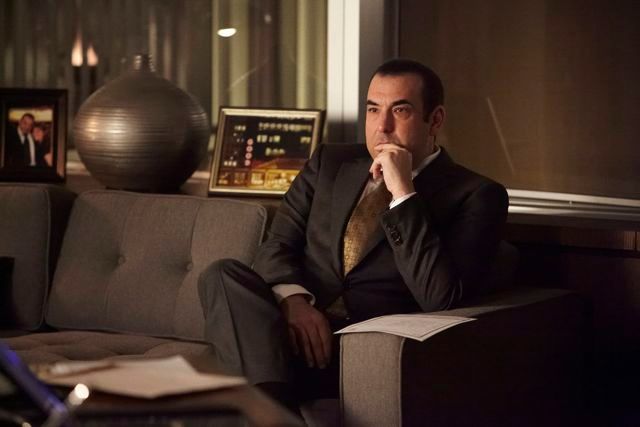 Suits: Suits : Bild Rick Hoffman - 531 von 670 - FILMSTARTS.de