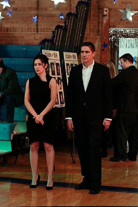 Person Of Interest: Bild Jim Caviezel, Sarah Shahi - 258 von 642 ...