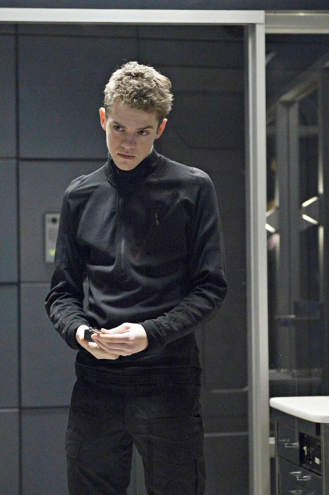 Helix: Helix : Bild Robert Naylor - 50 von 150 - FILMSTARTS.de