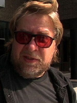 Jim Wynorski : ihre Filme und Serien im Stream - FILMSTARTS.de