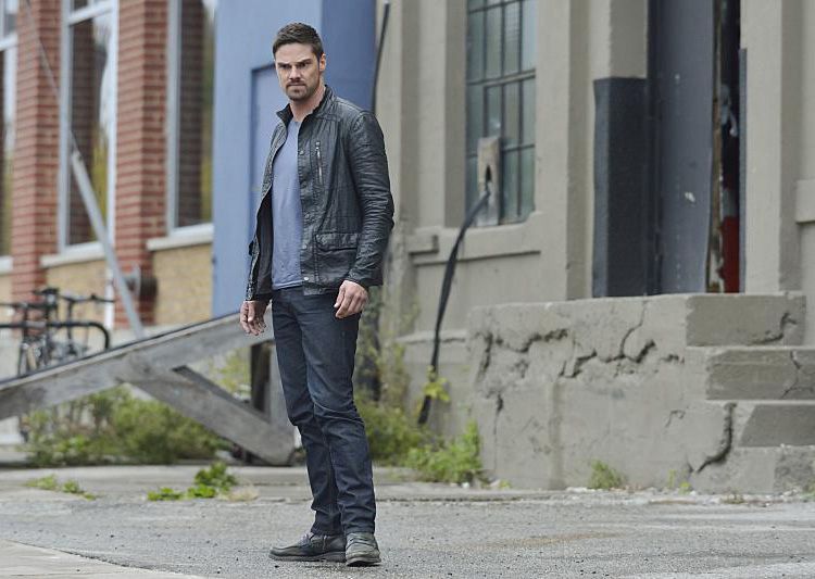 Bild zu Jay Ryan (III) - Beauty and The Beast (2012) : Bild Jay Ryan ...