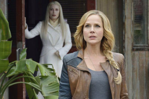 Defiance: Defiance : Bild Julie Benz, Jaime Murray - 4 von 139 ...