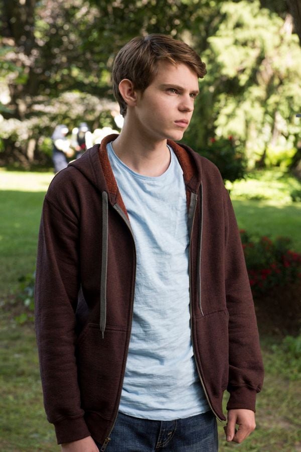 Bild zu Robbie Kay - Heroes Reborn : Bild Robbie Kay - Foto 4 von 19 ...