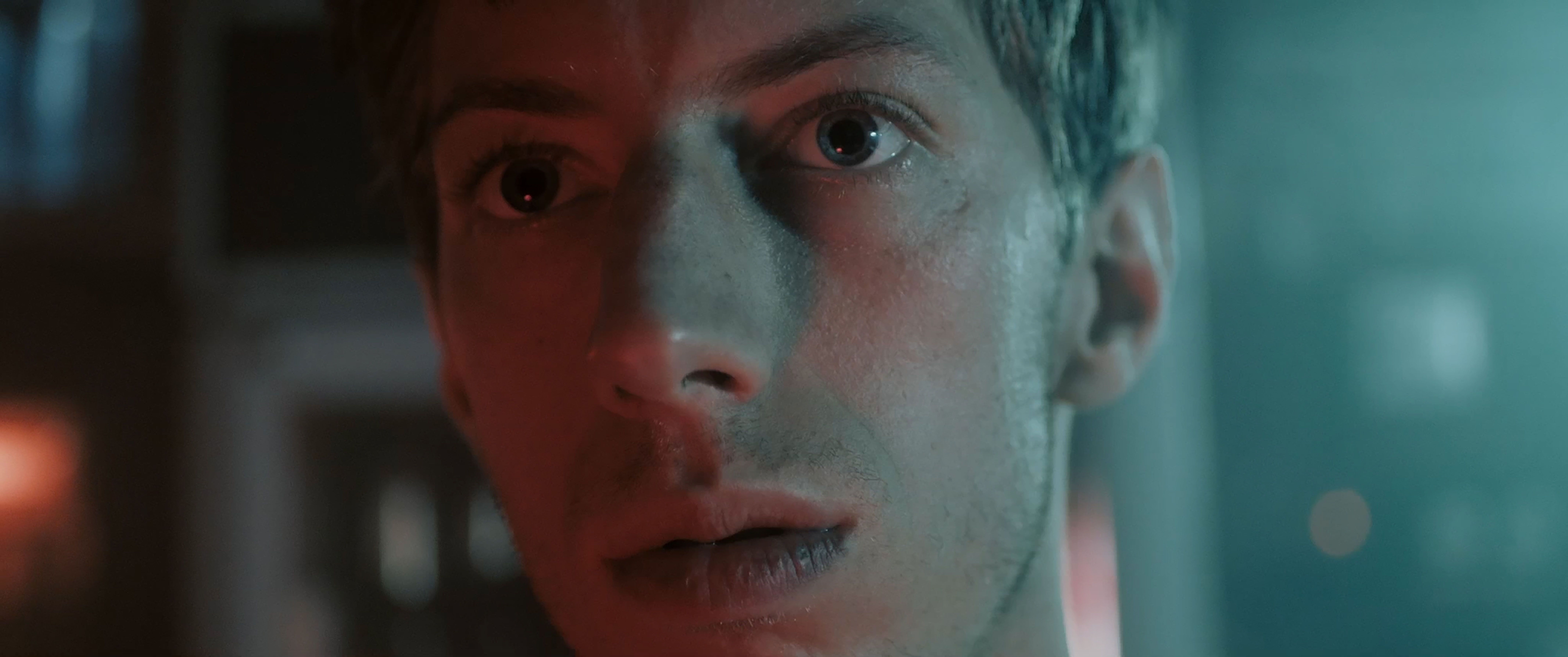 Bild zu Max Mauff - Wir sind die Flut : Bild Max Mauff - Foto 12 von 31 ...