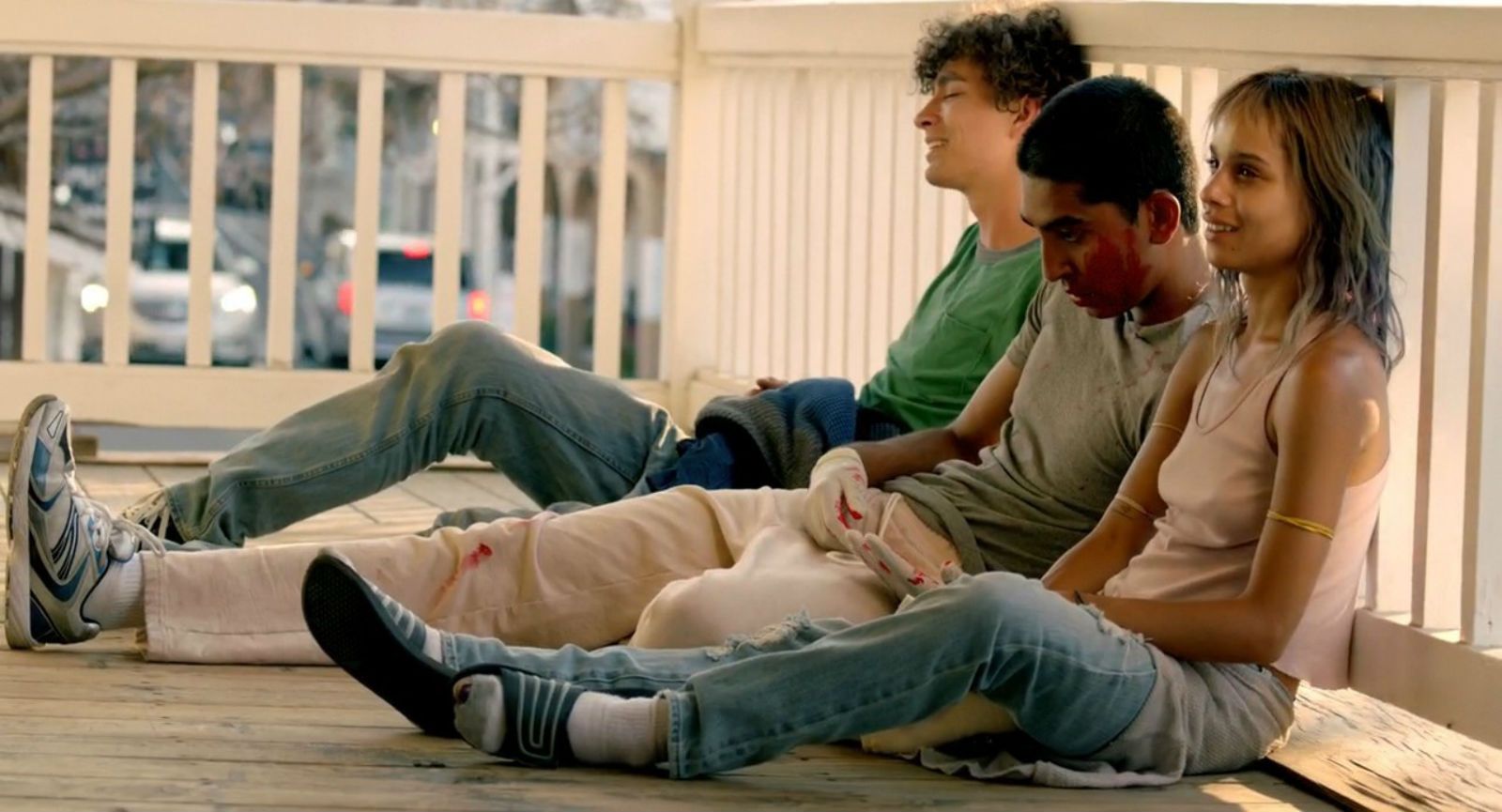 Bild Zu Robert Sheehan The Road Within Bild Dev Patel Zoë Kravitz