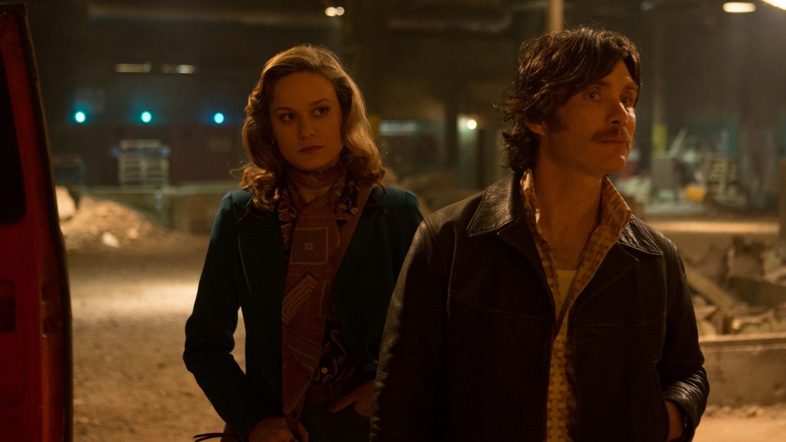 Bild zu Brie Larson - Free Fire : Bild Cillian Murphy, Brie Larson ...