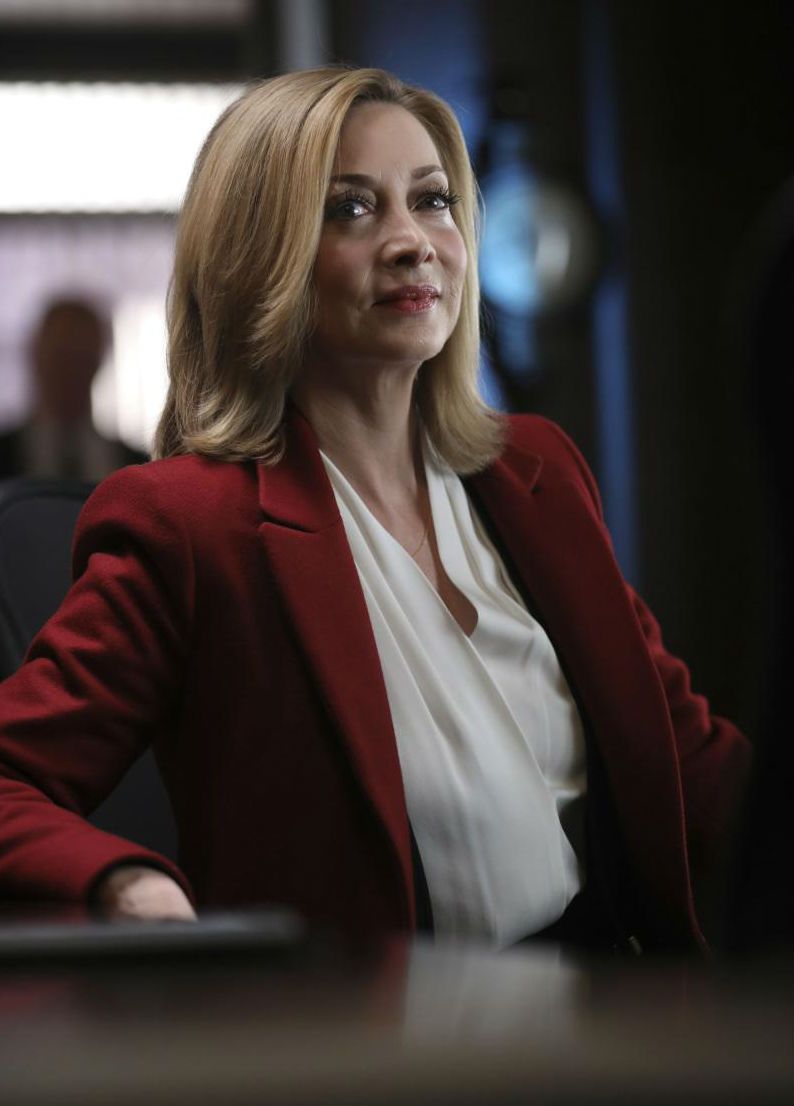 Blue Bloods: Blue Bloods : Bild Amy Carlson - 321 von 858 - FILMSTARTS.de