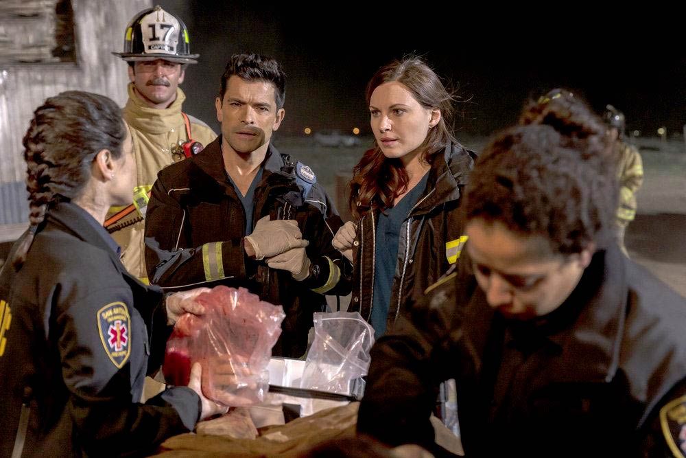 Bild zu Howard Ferguson - The Night Shift : Bild Mark Consuelos, Jill ...