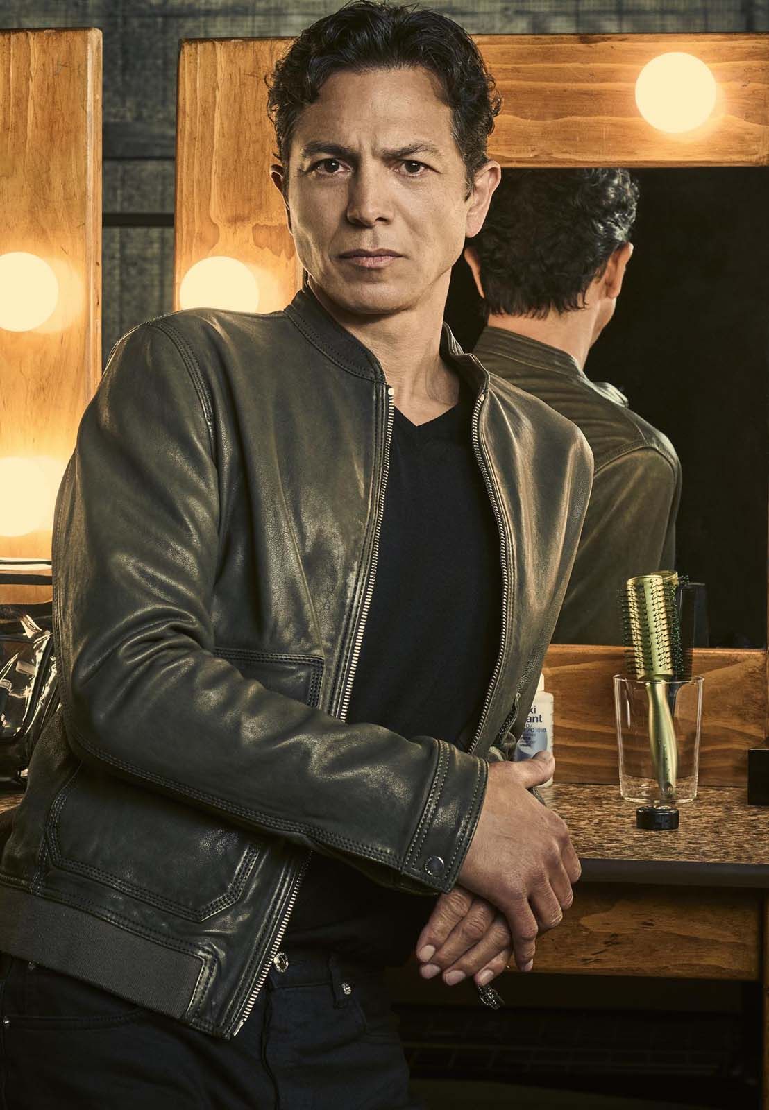 Star: Bild Benjamin Bratt - 153 von 220 - FILMSTARTS.de