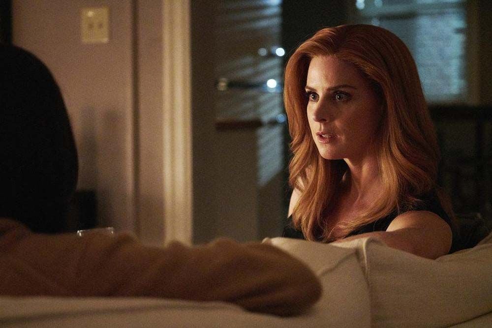 Suits: Suits : Bild Sarah Rafferty - 125 von 670 - FILMSTARTS.de