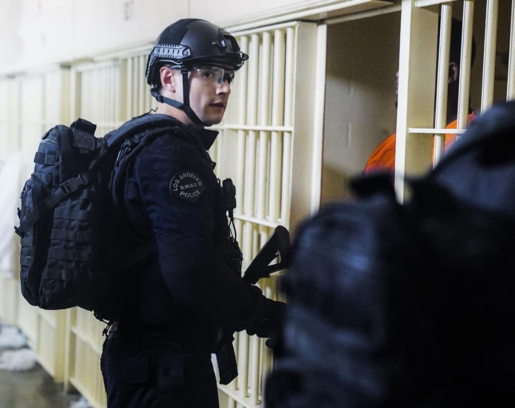 S.W.A.T.: S.W.A.T. : Bild Alex Russell - 313 von 358 - FILMSTARTS.de