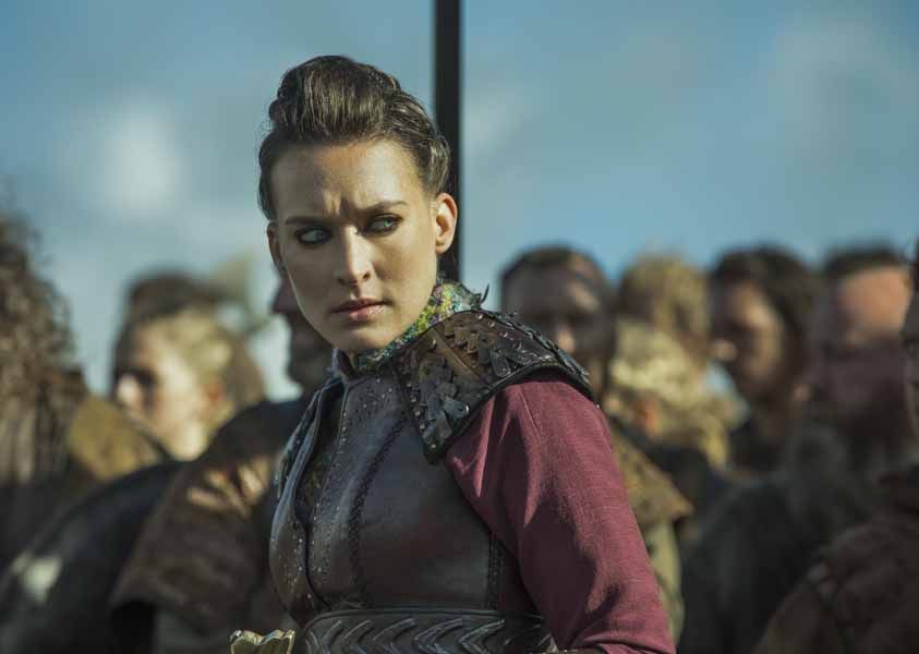 Bild zu Josefin Asplund - Vikings : Bild Josefin Asplund - Foto 2 von 7 ...