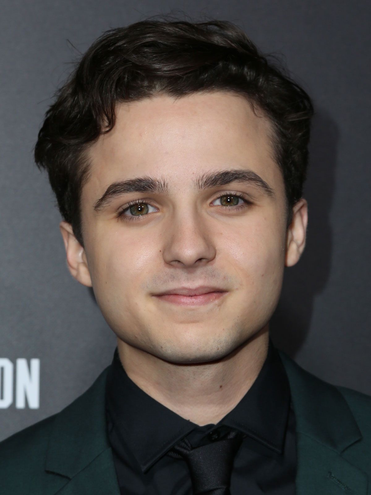 Dylan Schmid - FILMSTARTS.de