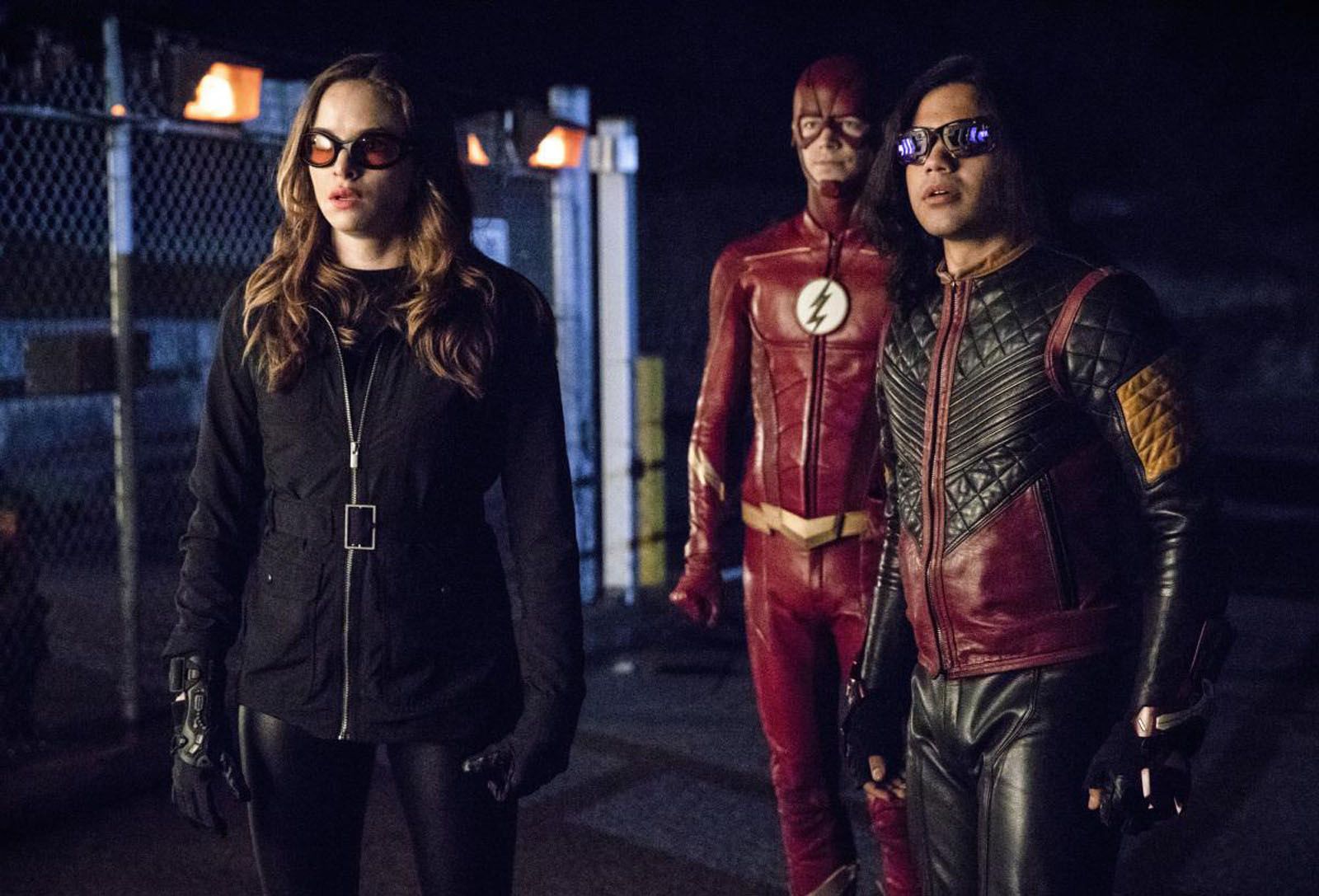 The Flash: The Flash : Bild Grant Gustin, Carlos Valdes, Danielle ...