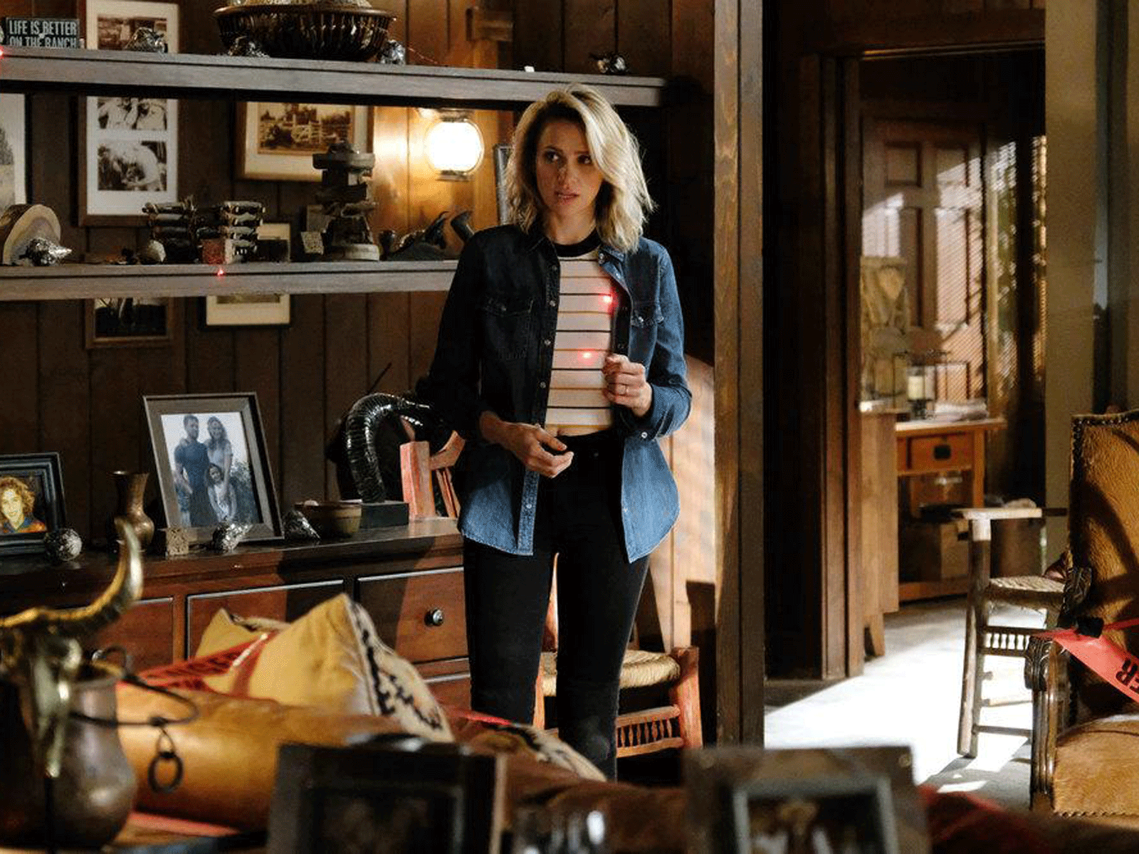 Shooter: Shooter : Bild Shantel VanSanten - 6 von 144 - FILMSTARTS.de